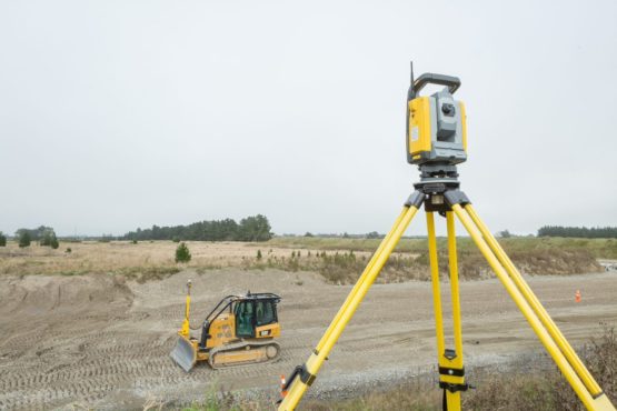 Trimble Earthworks Grade Control for Bulldozers | SITECH SW